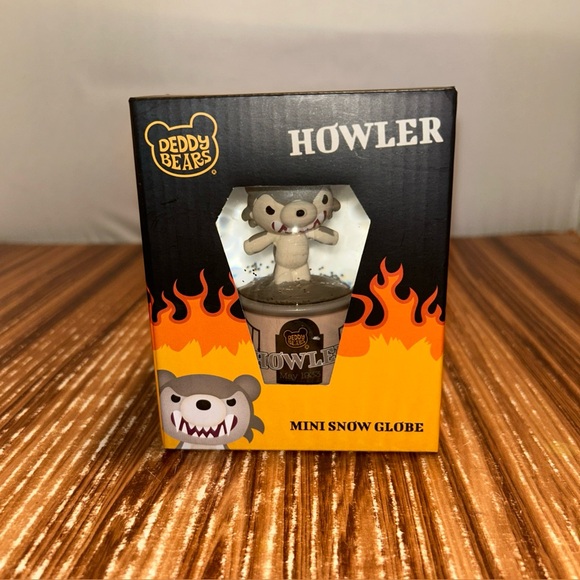 Toys | Deddy Bears Howler Mini Snow Globe New Surreal Entertainment ...